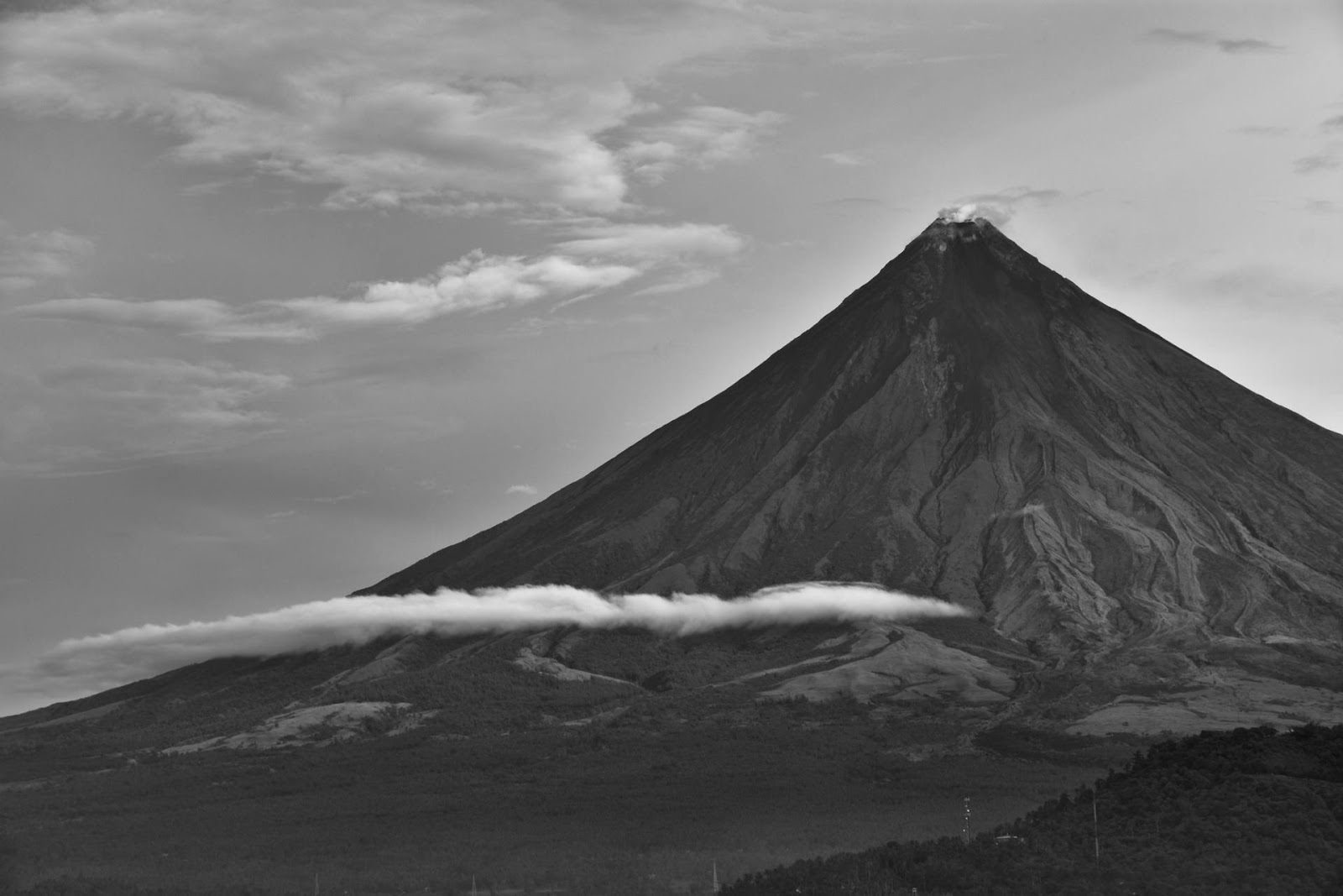 alamat ng bulkang mayon - philippin news collections