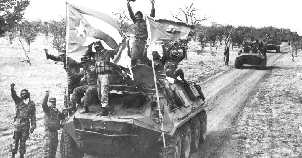 Política y sociedad: Critica a la guerra de Angola a