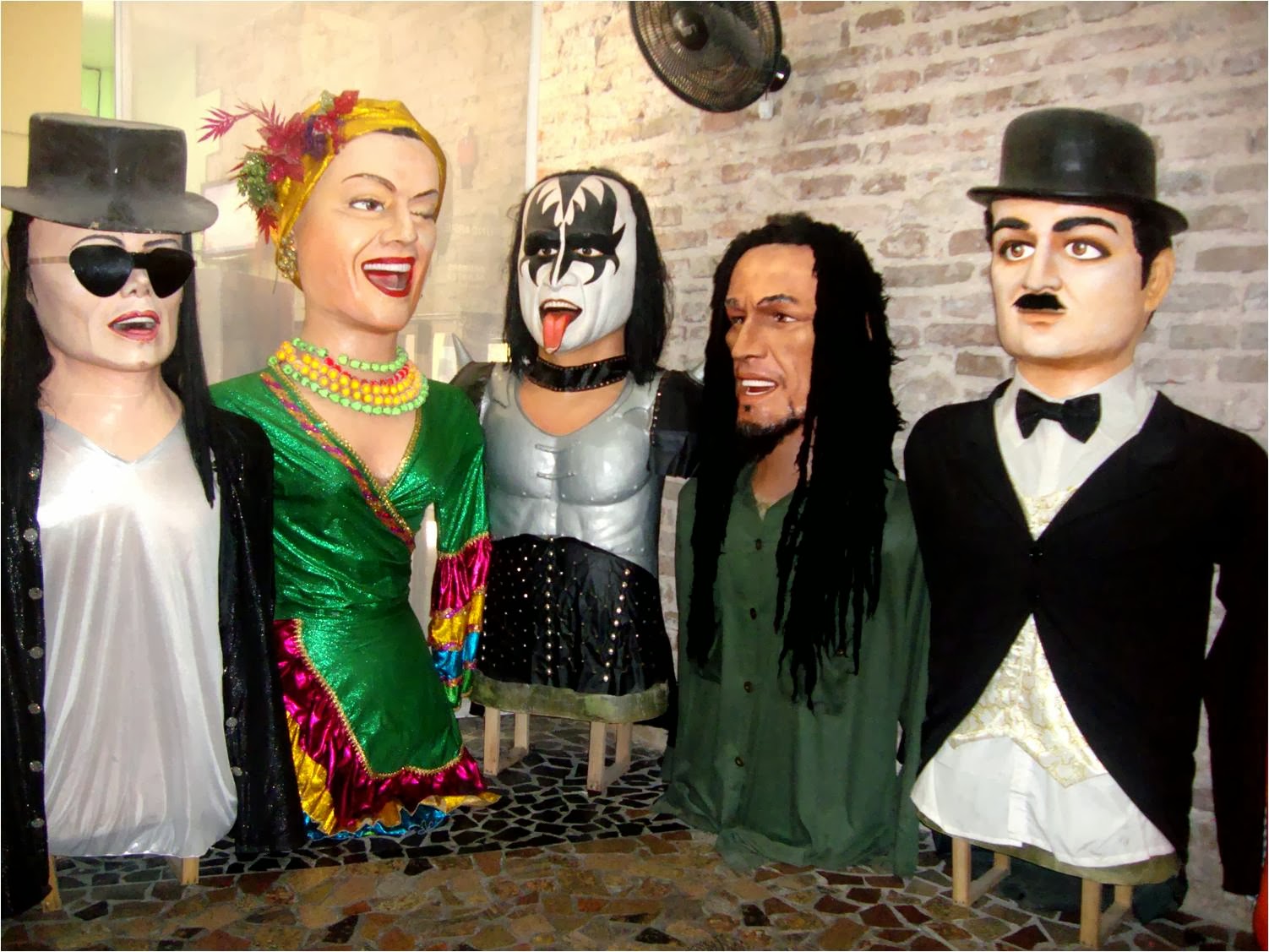 giragiraffa: "BONECOS GIGANTES DE OLINDA"