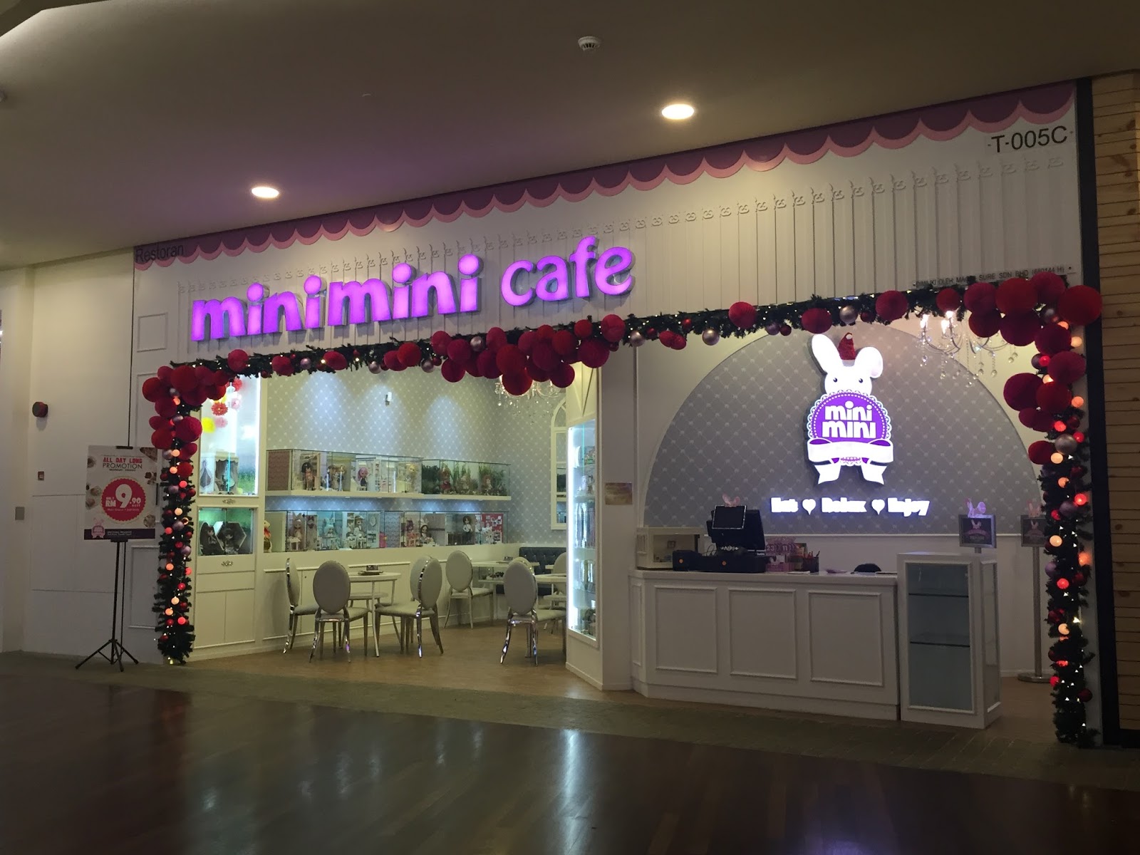 I love food: Mini Mini Cafe - a cute dining experience in a miniature world