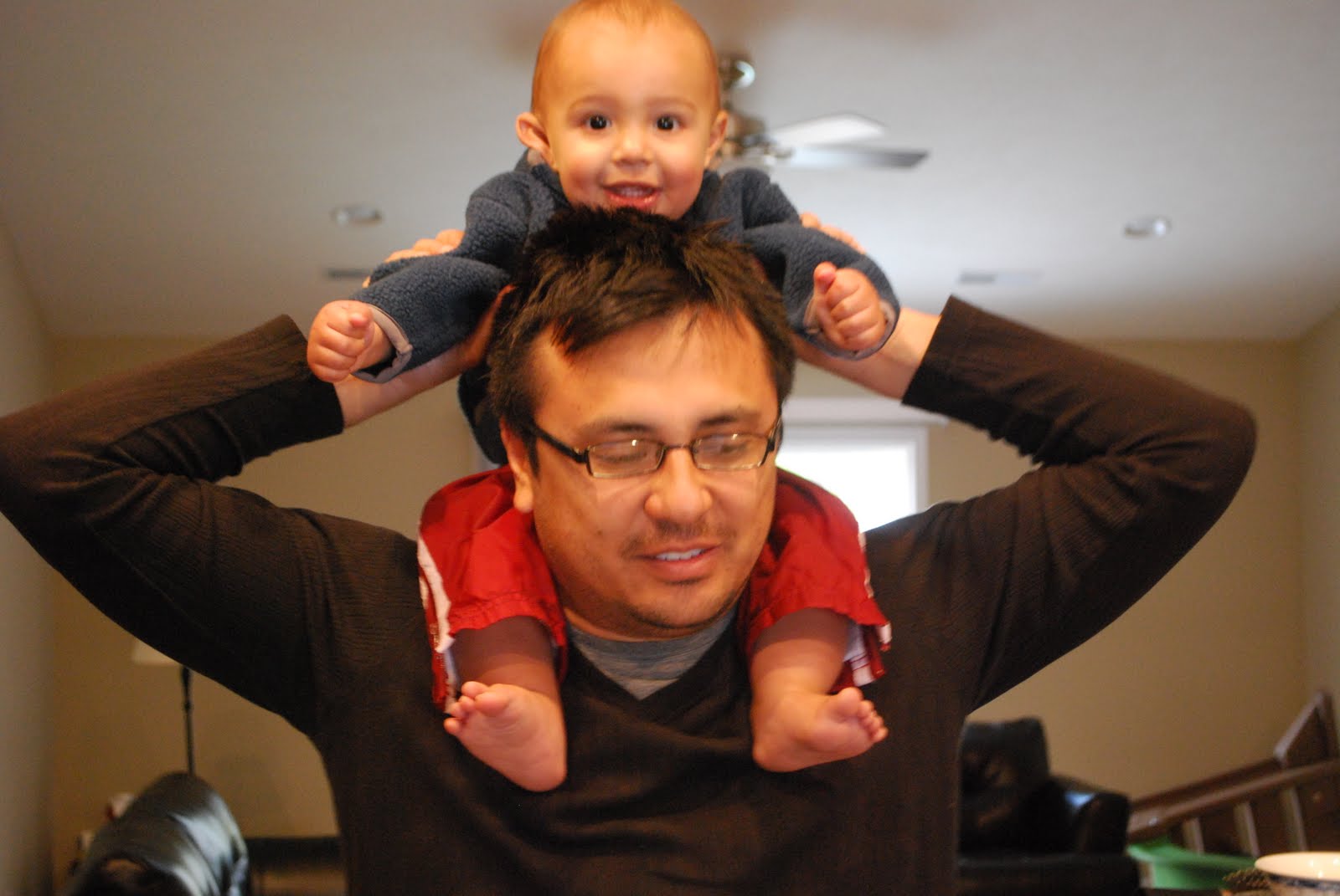 Dave, Becky, Mia, Kainoa Bear, and Baby Isobel