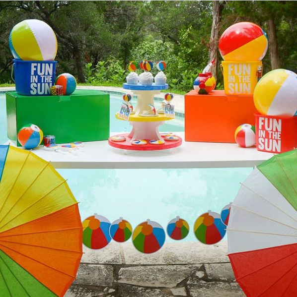 Fiesta temática de pool party