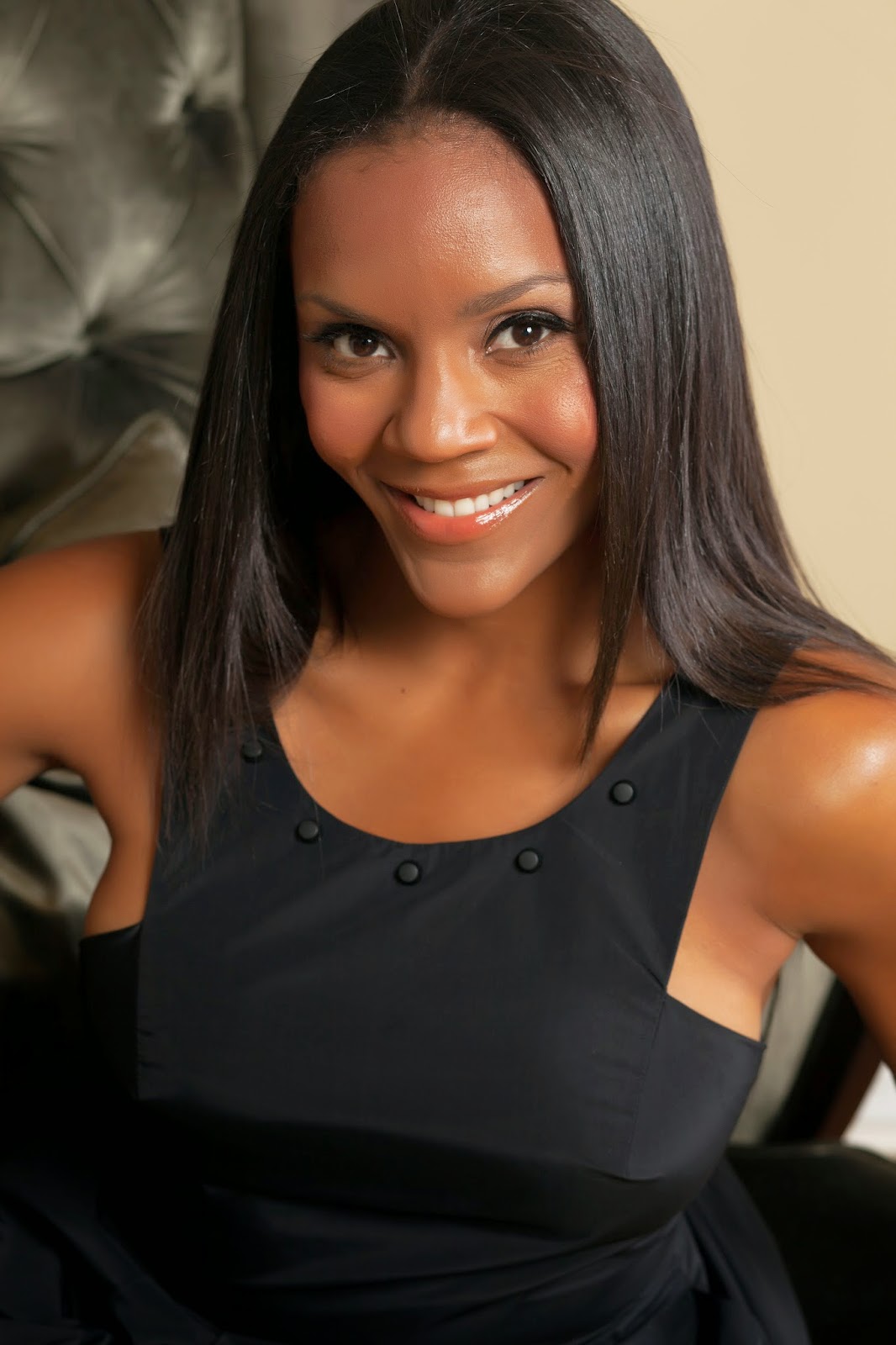 WTLE WHAT'S GOING ON NOW! Visit www.whosthatladyent.com THE NO GOSSIP ...