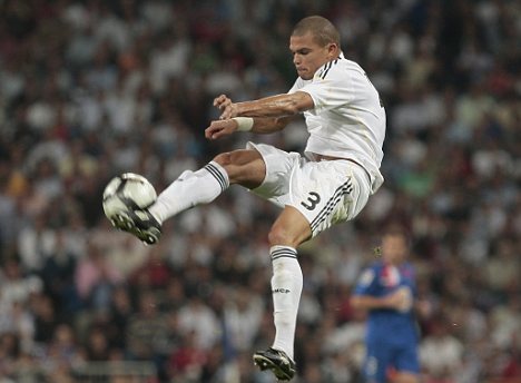 All Football Players: Pepe Brazilian Best Footballer Profile & Images 2012