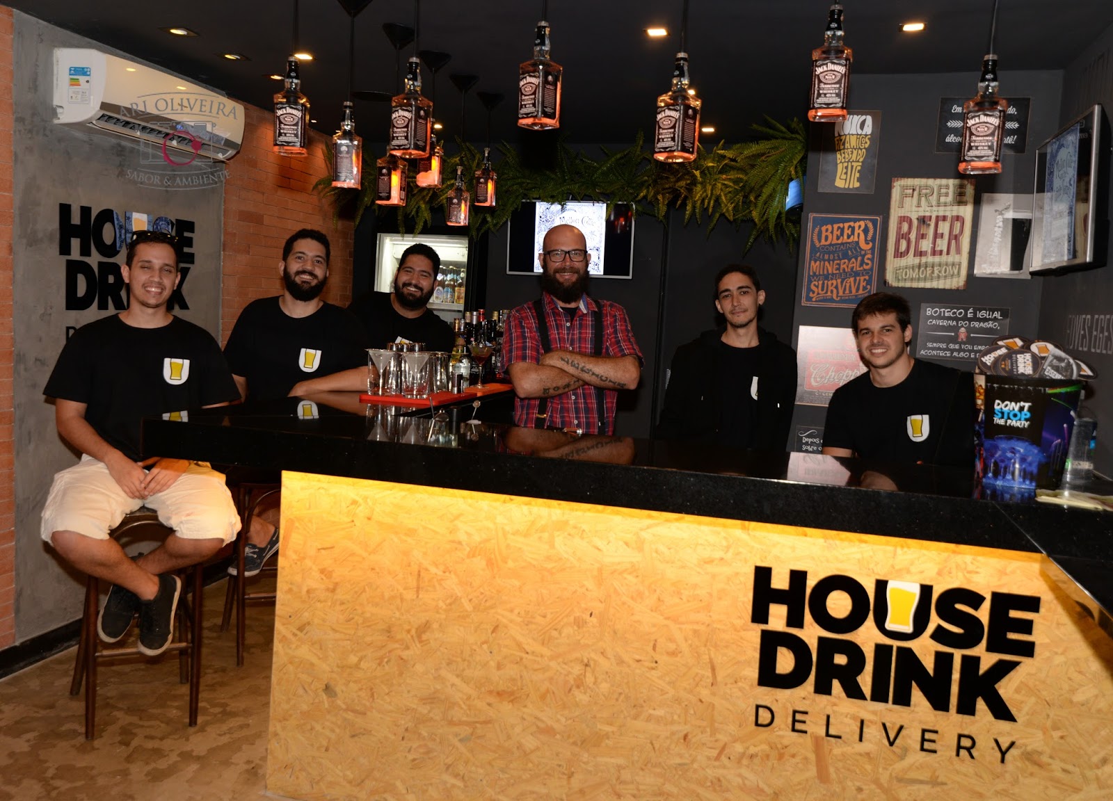 Comendo Modelos: HOUSE DRINK , Drinqueria Para o Esquenta na Praia do Canto