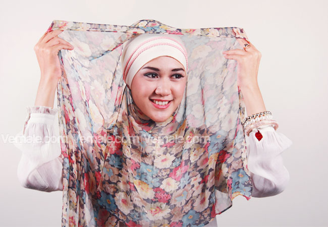 Tutorial Jilbab Syar'i nan Modis | Tutorial Hijab