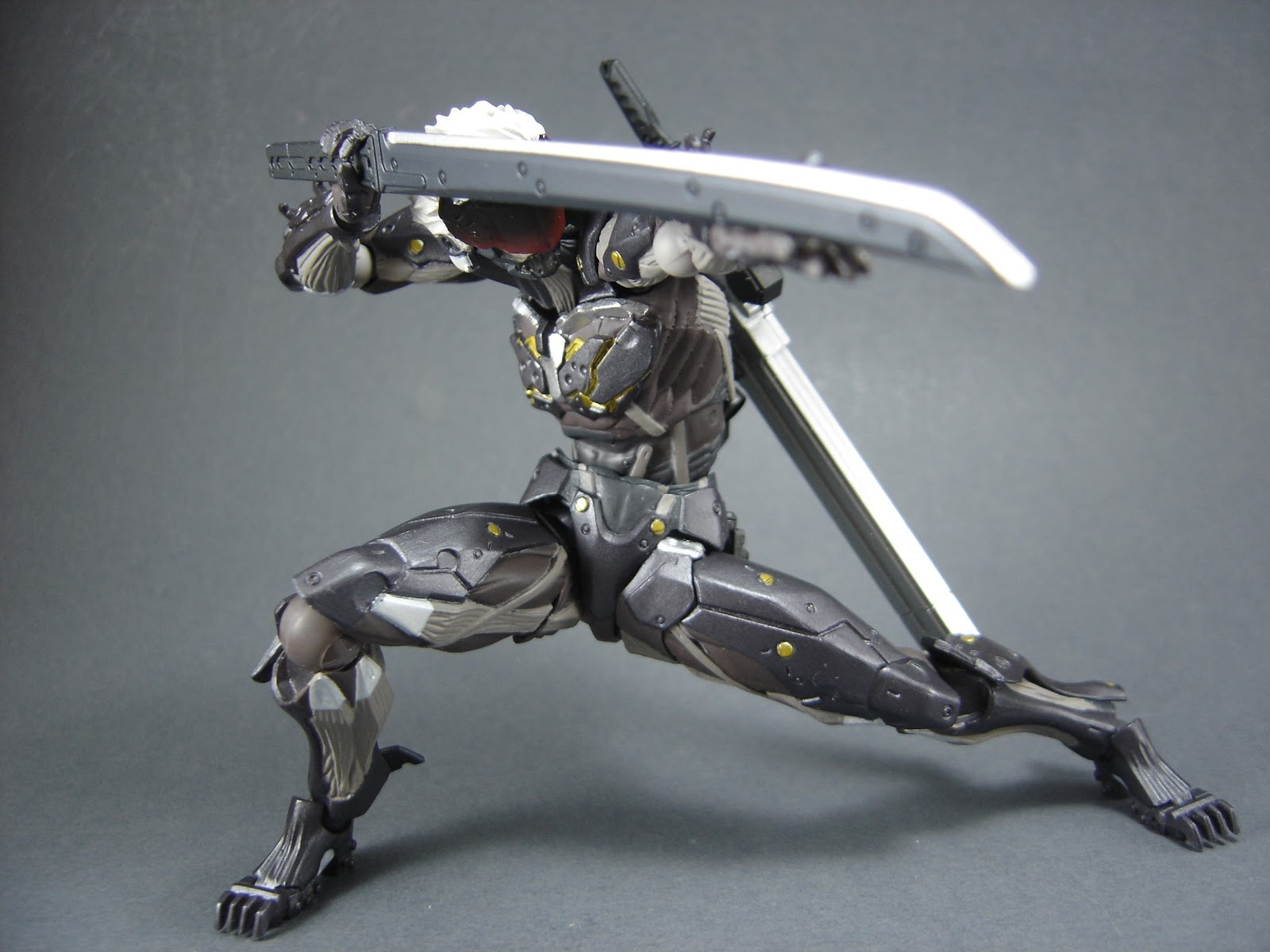 Lightning Ace's gundams: Revoltech Raiden from metal gear rising ...