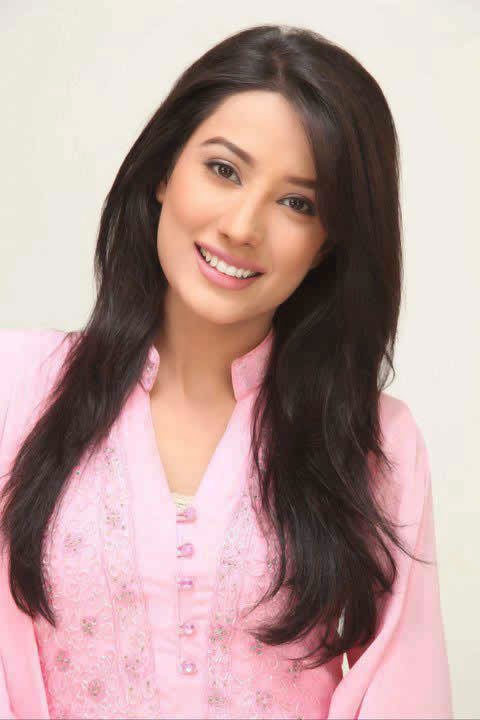 Mehwish Hayat Wallpapers Pakistani Model & Actress Pictures | Free ...