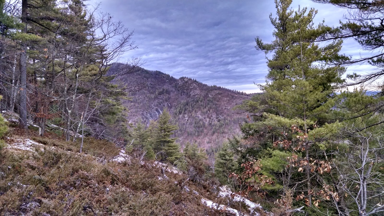 Off on Adventure: Split Rock Mountain - Hammond Pond Wild Forest - 11/22/14