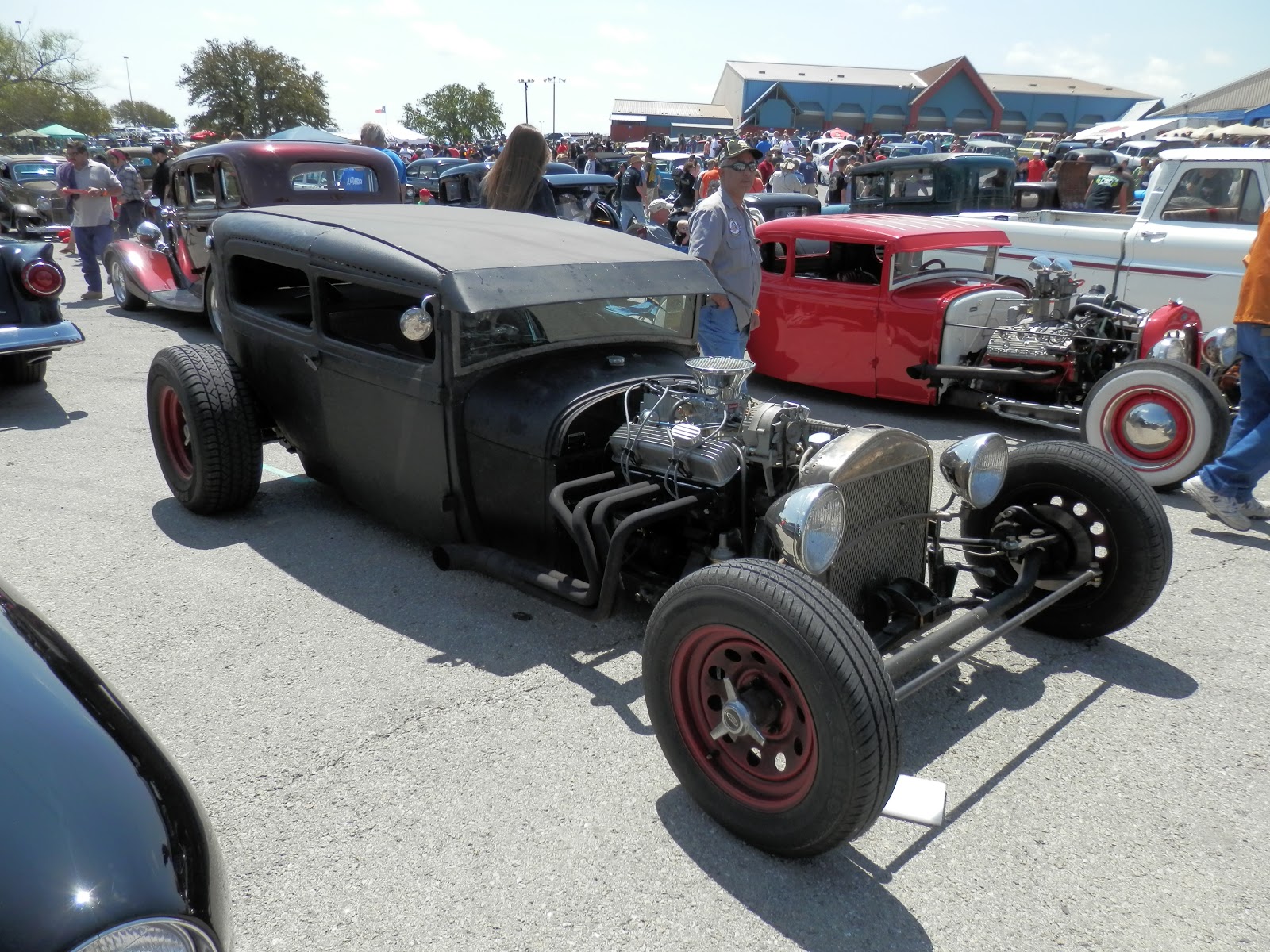 Shifting Gears: 12th Annual Lonestar Rod & Kustom Roundup