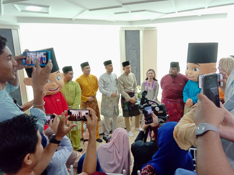 Charlotte Gan: Seronoknya Raya Bersama Jakel @ Wisma Jakel Shah Alam