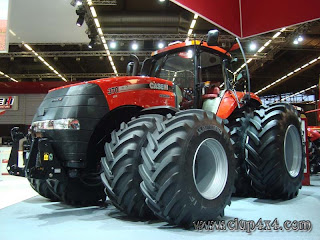 Tractors - Farm Machinery: Case IH Magnum 370