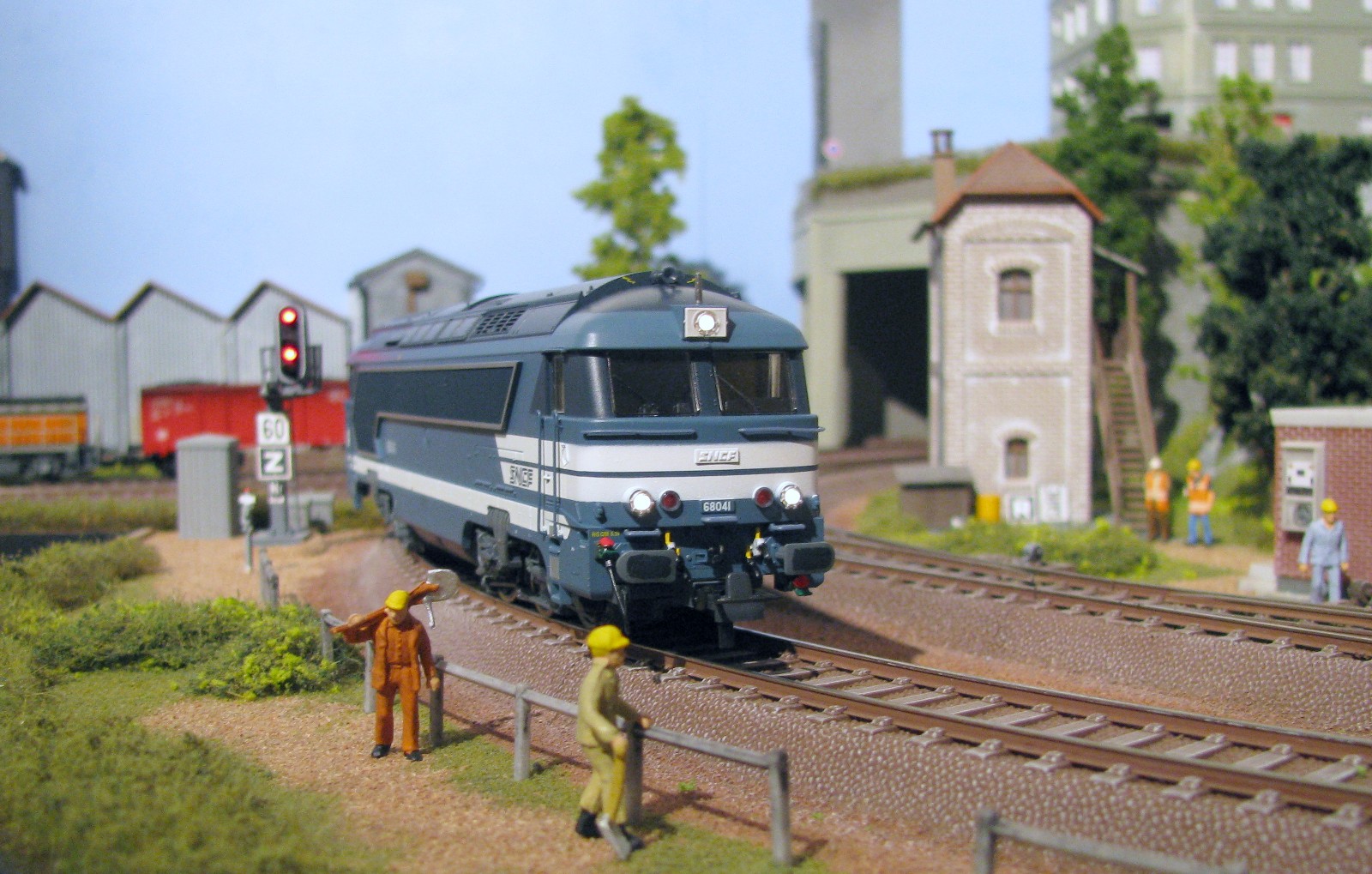 Voie de Débord: Locomotive : A1A A1A 68041