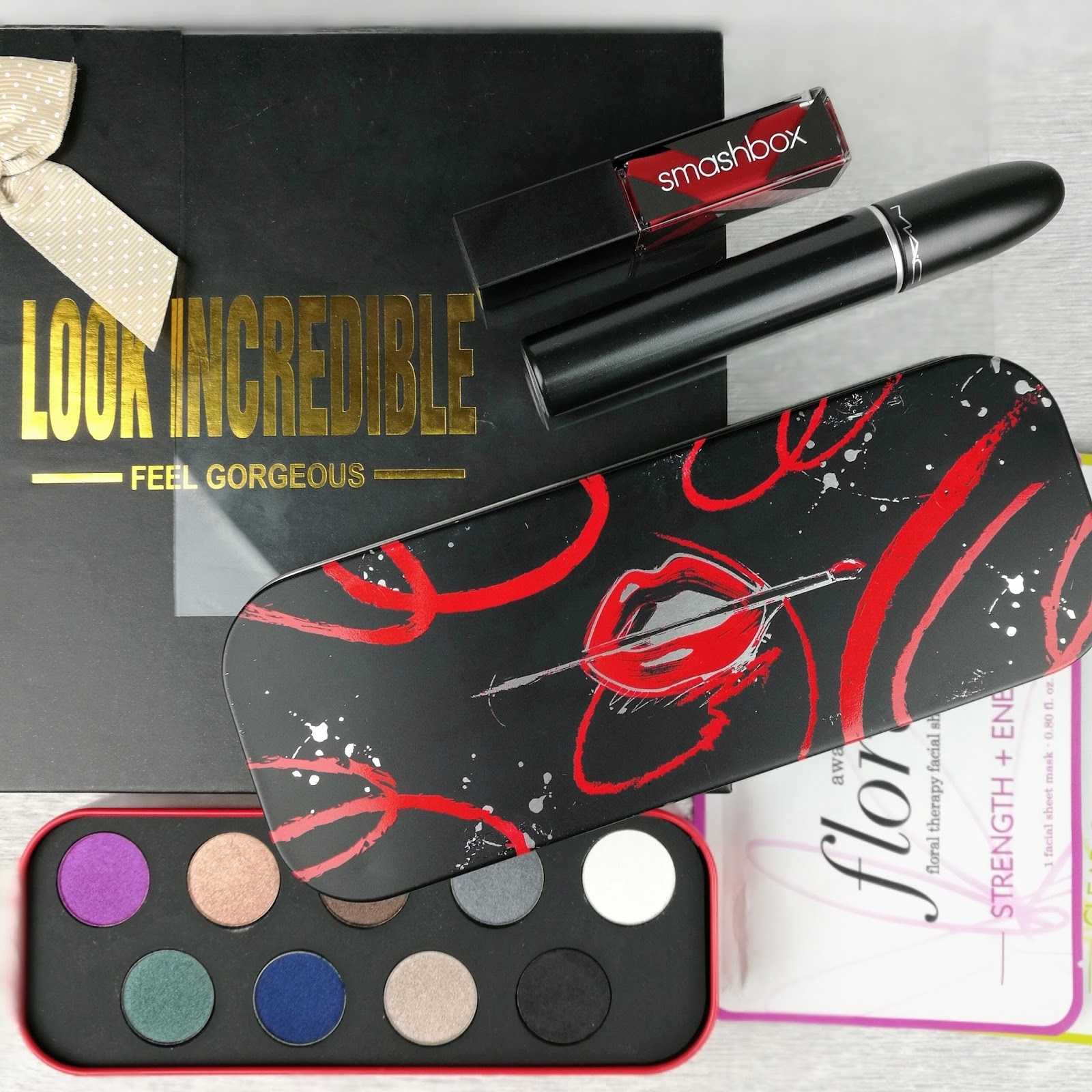 Atsauksme par Look Incredible - Deluxe Beauty Box - Sievišķība... Make ...