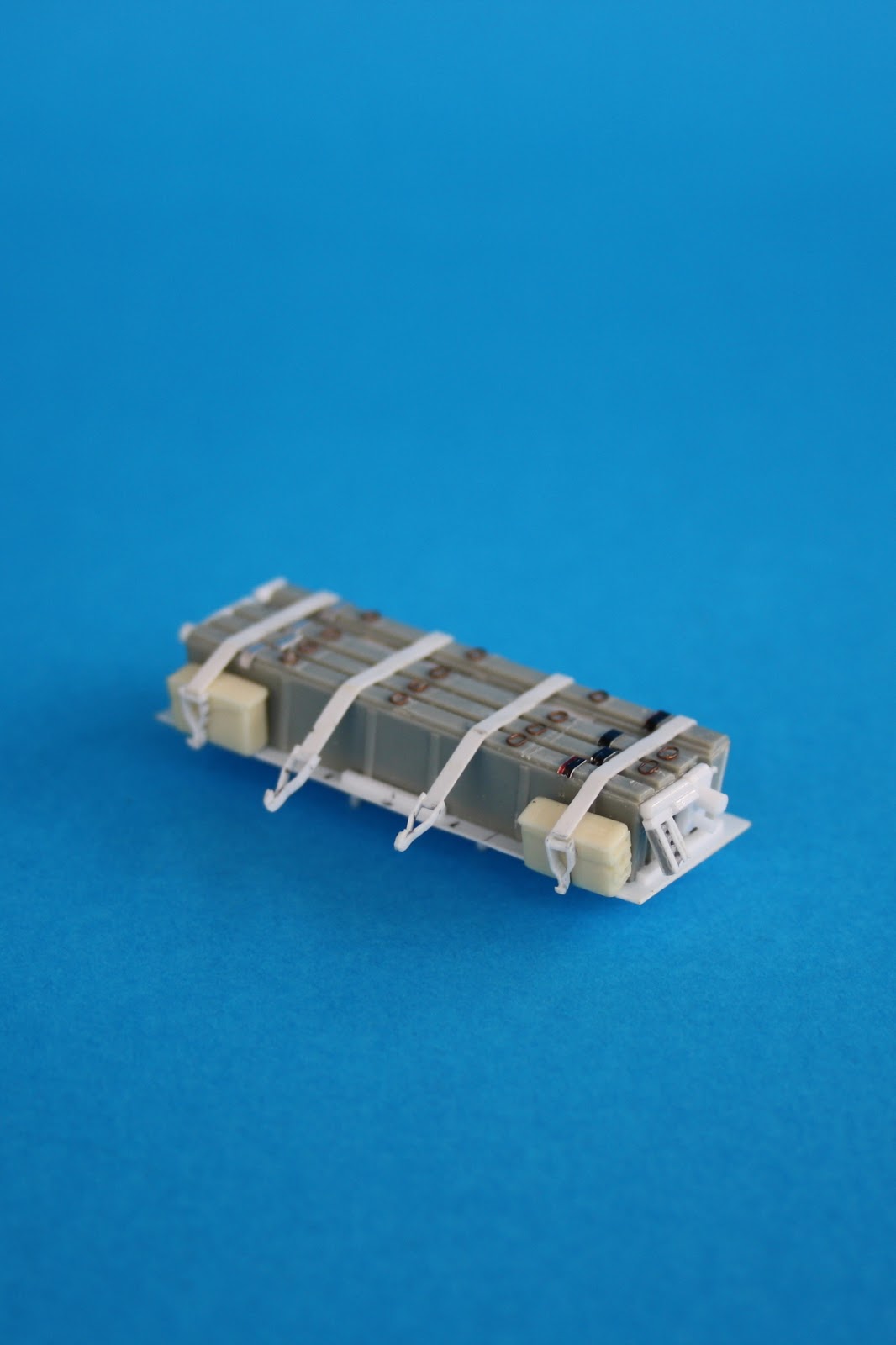 Miniature Creations: Huey Bushranger 1/35 - Mini Gun ammo boxes