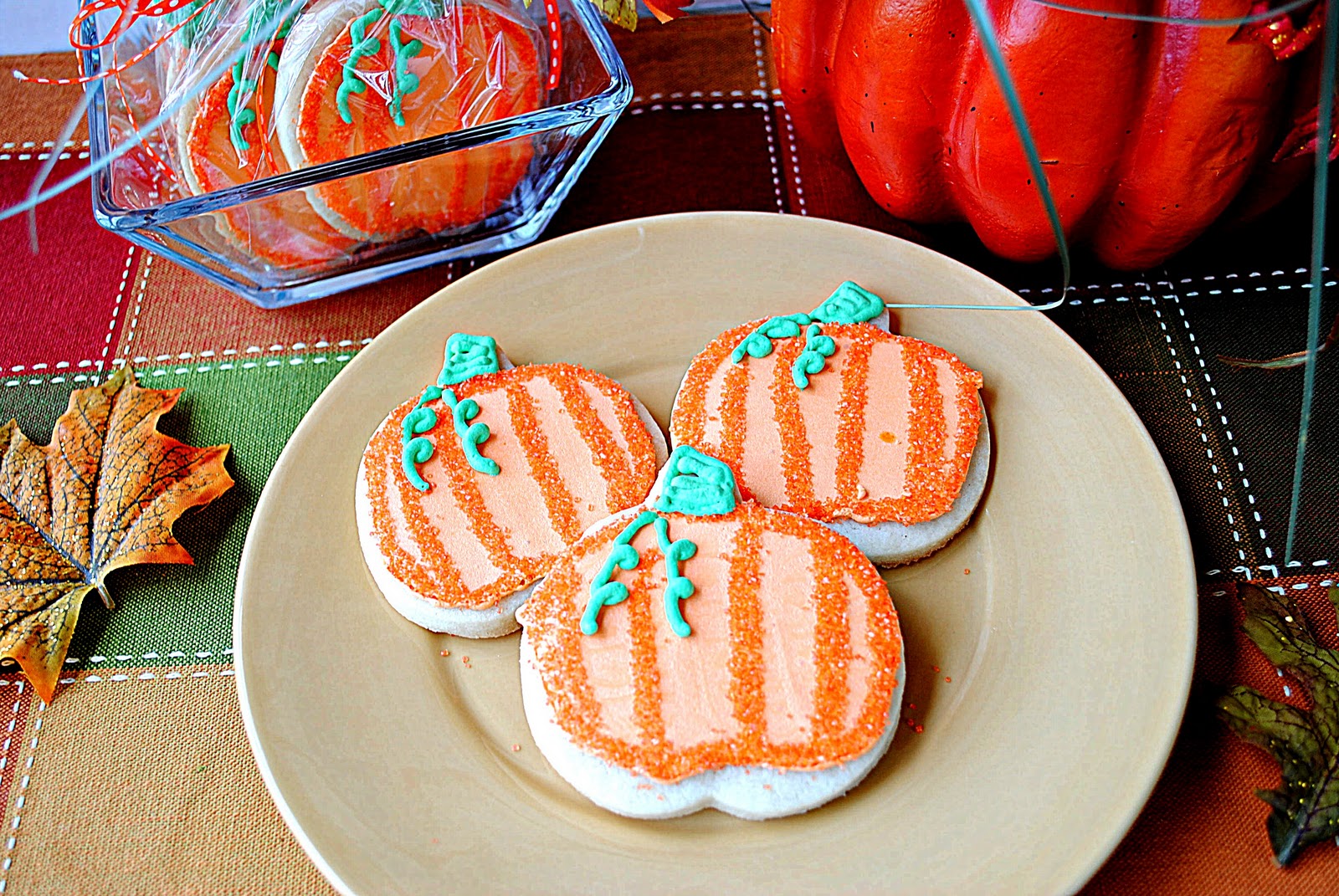 Whatever Dee-Dee wants, she's gonna get it: Give Thanks- Pumpkin Sugar ...