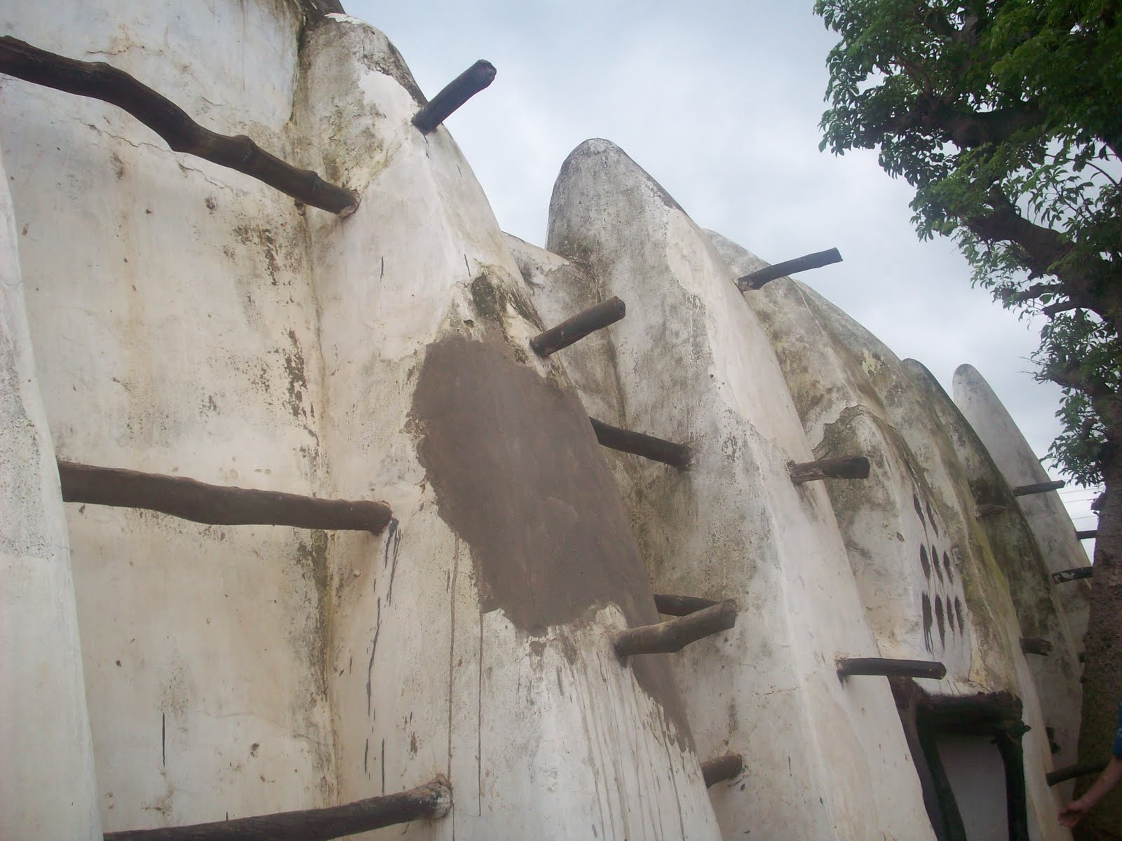 Central Press Newspaper: Ghana’s First Mosque Crumbling