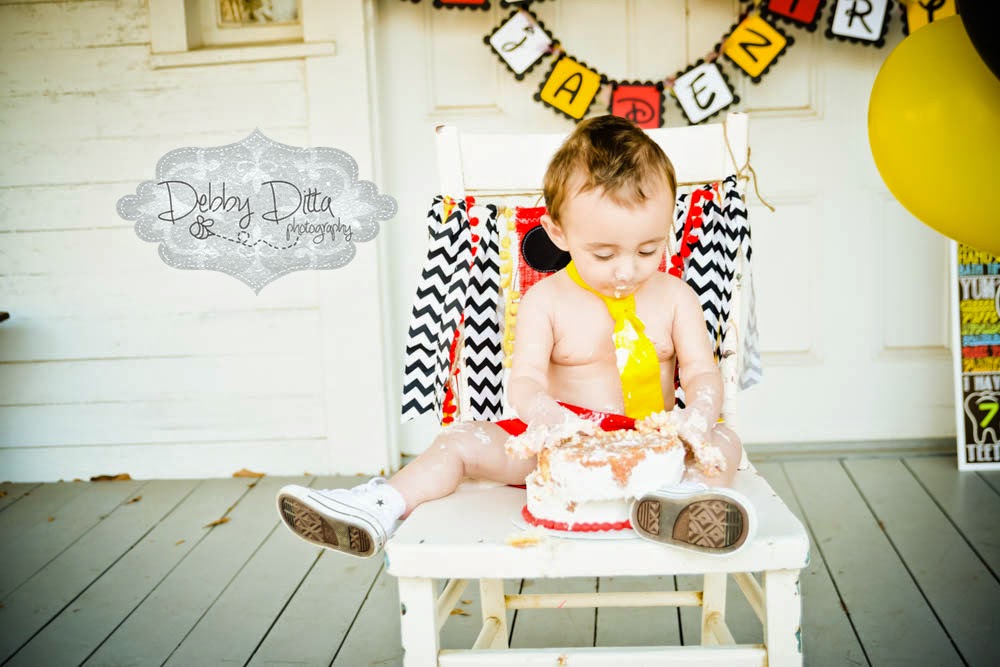 Debby Ditta Photography: Happy First Birthday Jaden. One year cake ...