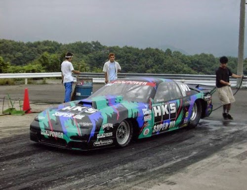 HKS DRAG 180SX ed HKS DRAG GT-R R33 - Throttle Addicted