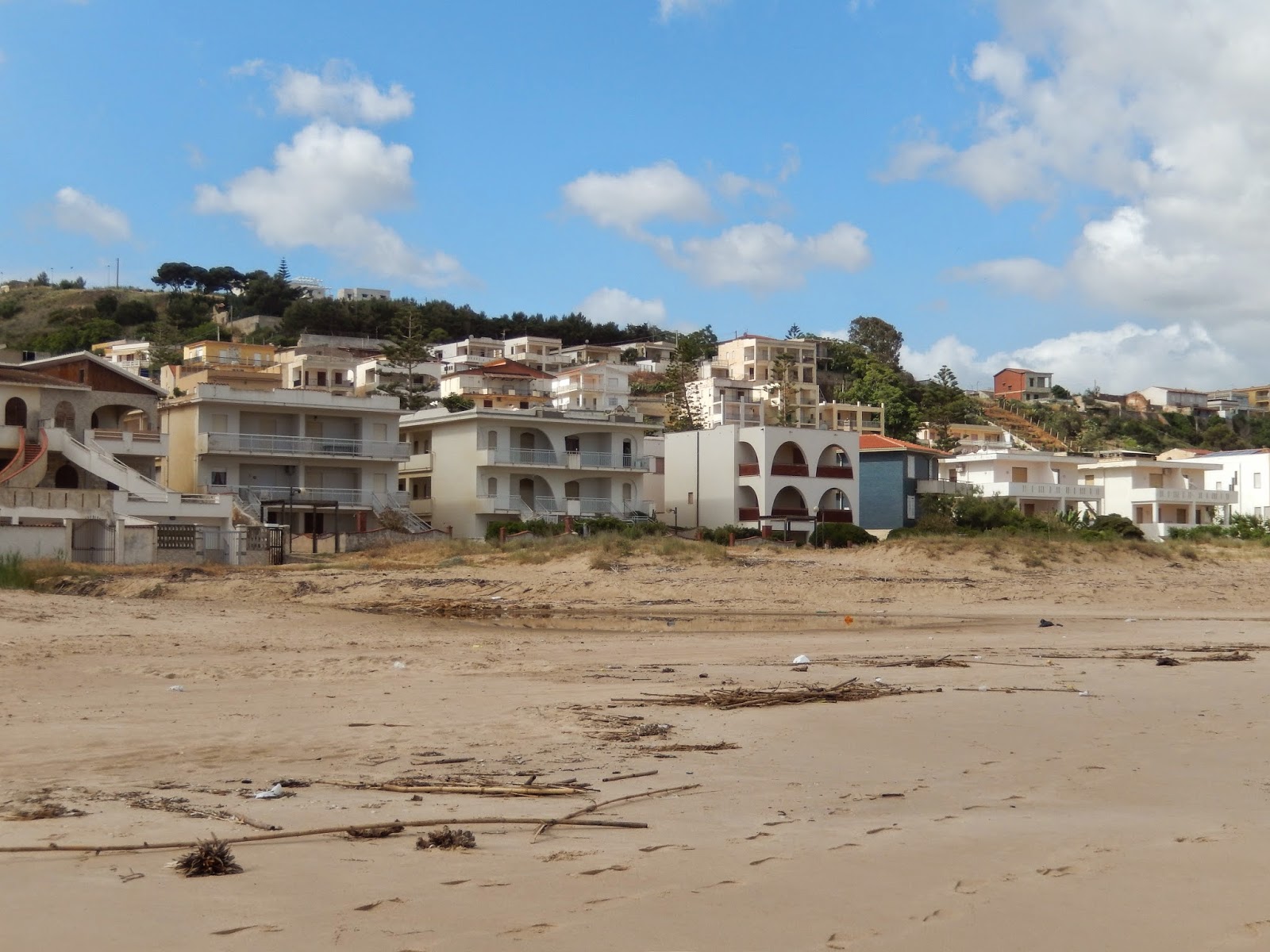 Spinning All Ways: Sicily: Balestrate Beach