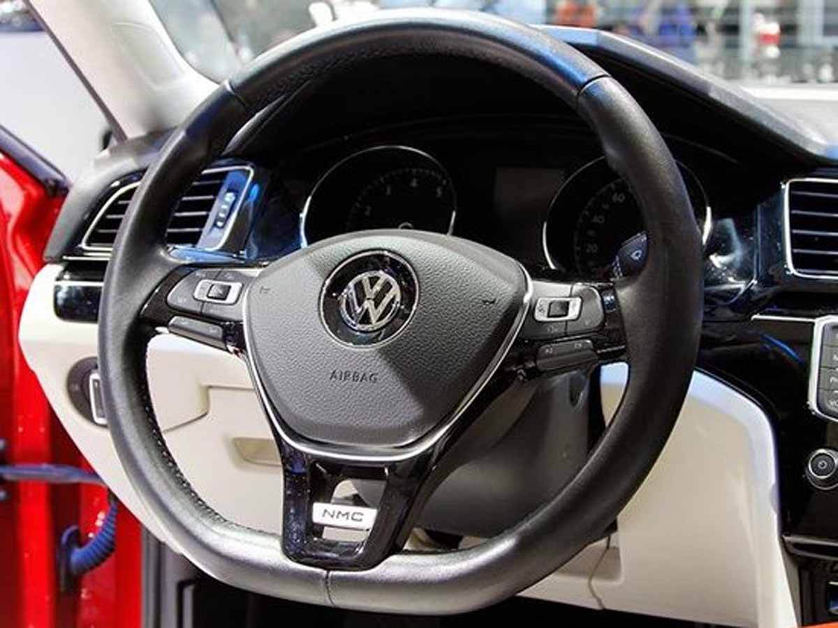 Nova VW Jetta chega em 2017 maior e mais tecnológico