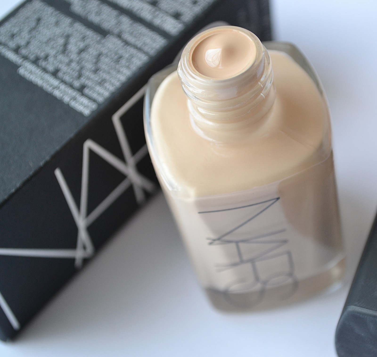 NARS Sheer Glow Foundation: Santa Fe | That Lisa Clare | Derbyshire ...