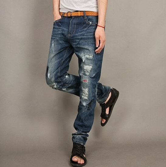 Entyna's world: Fashion Trend: Distressed Jeans