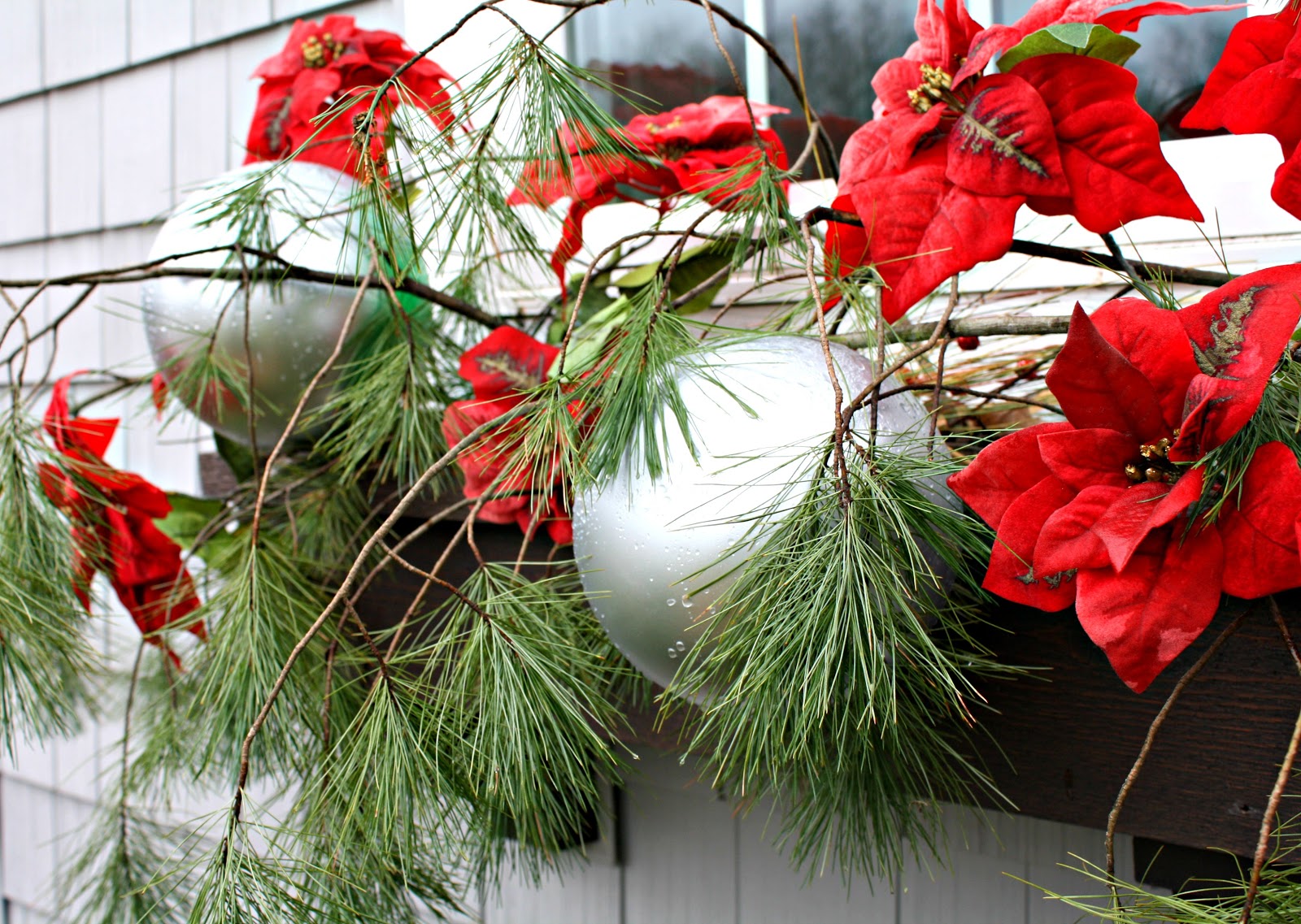 Christmas Window Boxes - The Lilypad Cottage