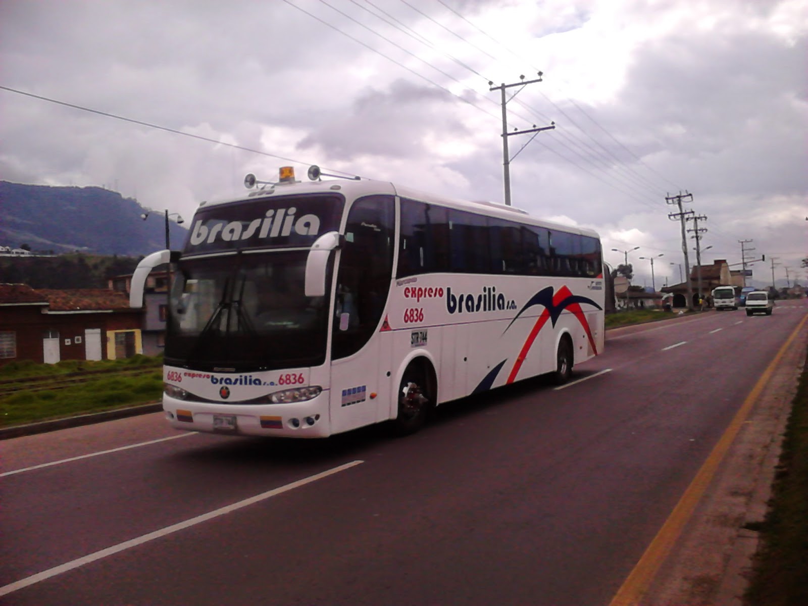 Expreso Brasilia 6836