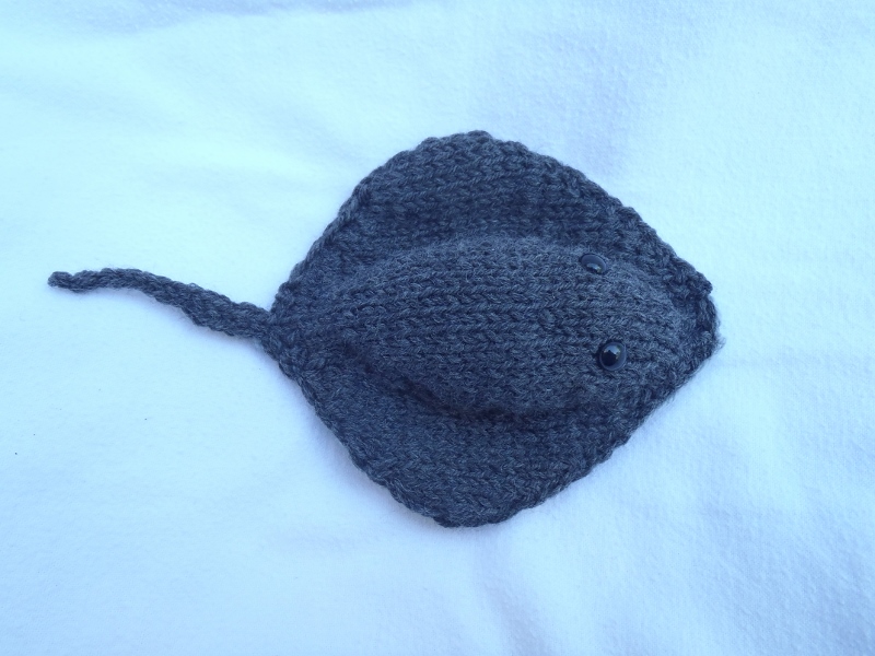 Stana's Critters Etc.: Knitting Pattern for Stella, the stingray