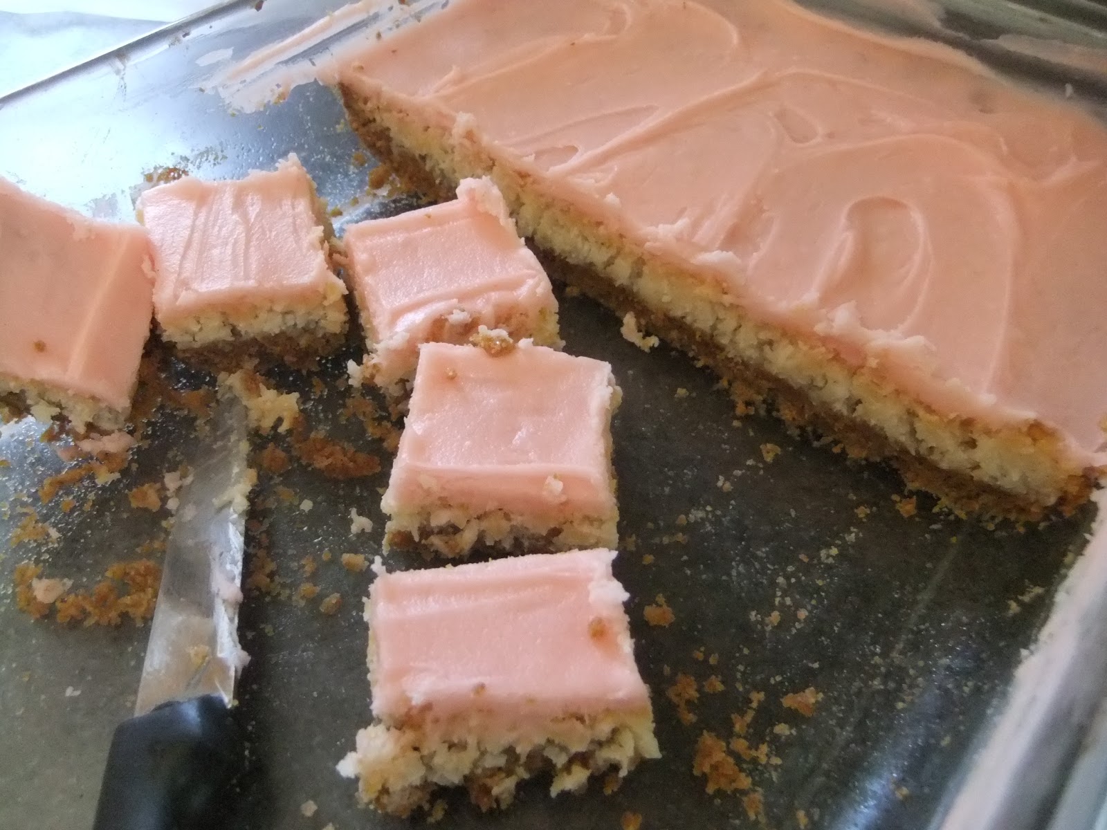 Stubblejumpers Café ~ the recipe collection: Helen's Pink Lady Dessert