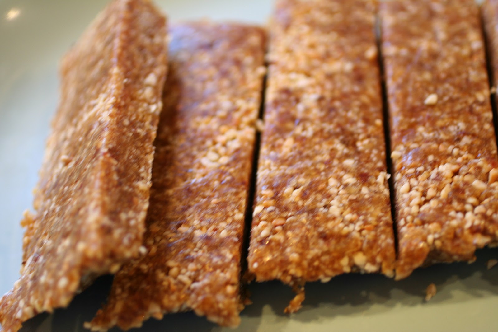 Innovative Nourishment: Homemade Lara Bar