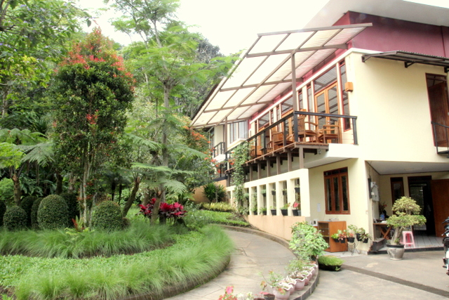 Bible & Life: Rumah Doa Bethel