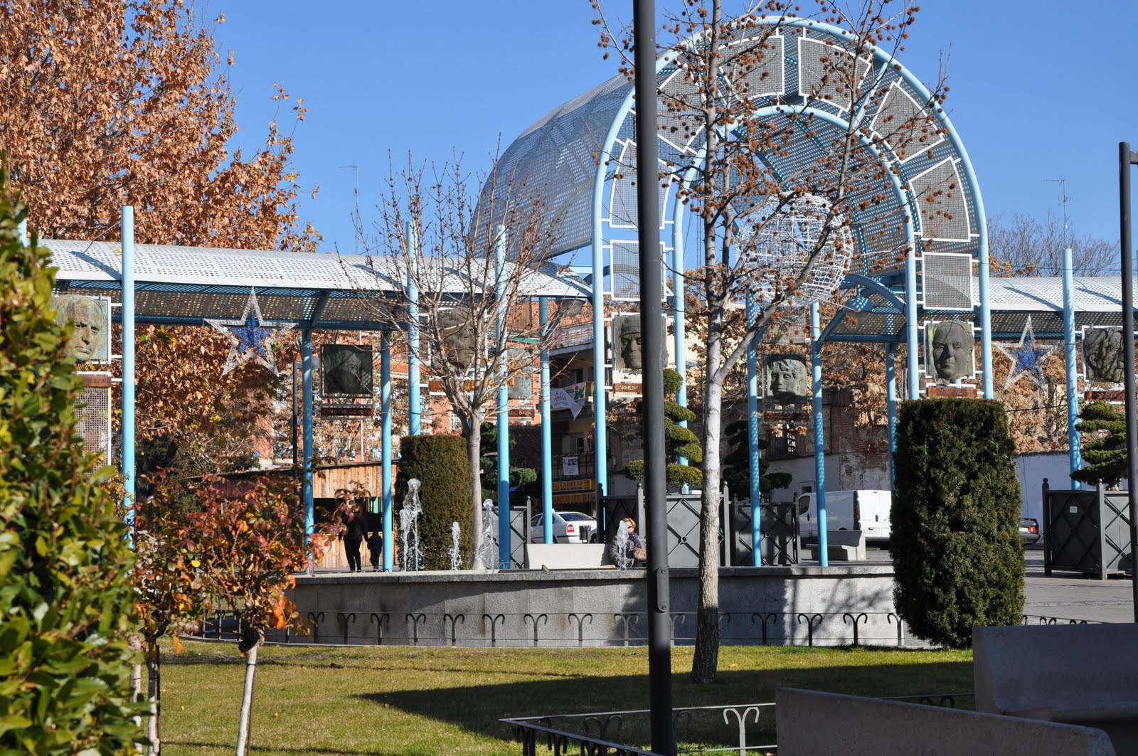 Móstoles: La plaza del Pradillo