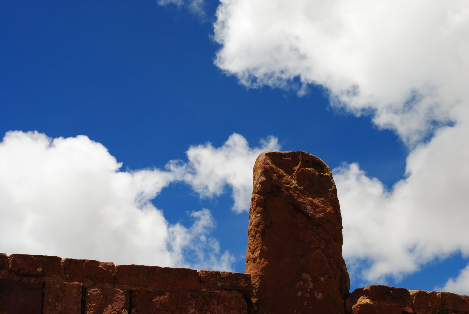 Struan and Anna in Chile: More travels around North Chile - Tiwanaku ...