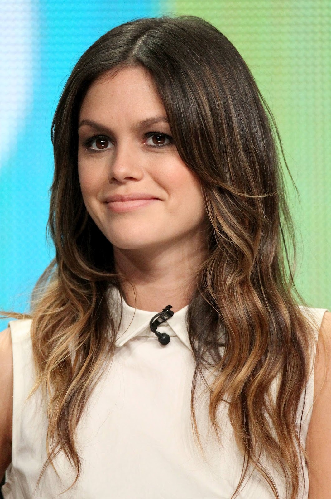 STYLE: RACHEL BILSON HAIRSTYLES WITH DIFFRENT HAIR COLORS