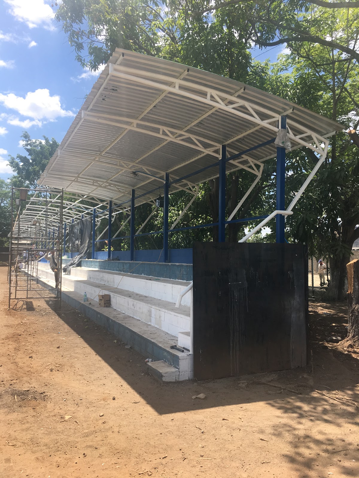 ARAUJO CONSTRUCCIONES S.A. DE C.V.: PROYECTO: TECHADO DE GRADAS DEL ...