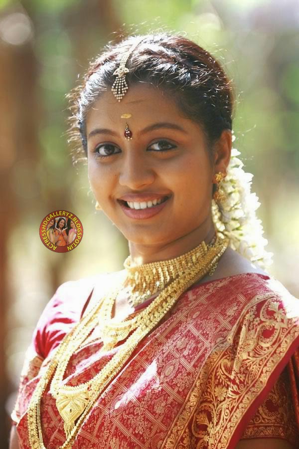 Actress HD Gallery: Gopika Malayalam actress saree Hot photo Gallery