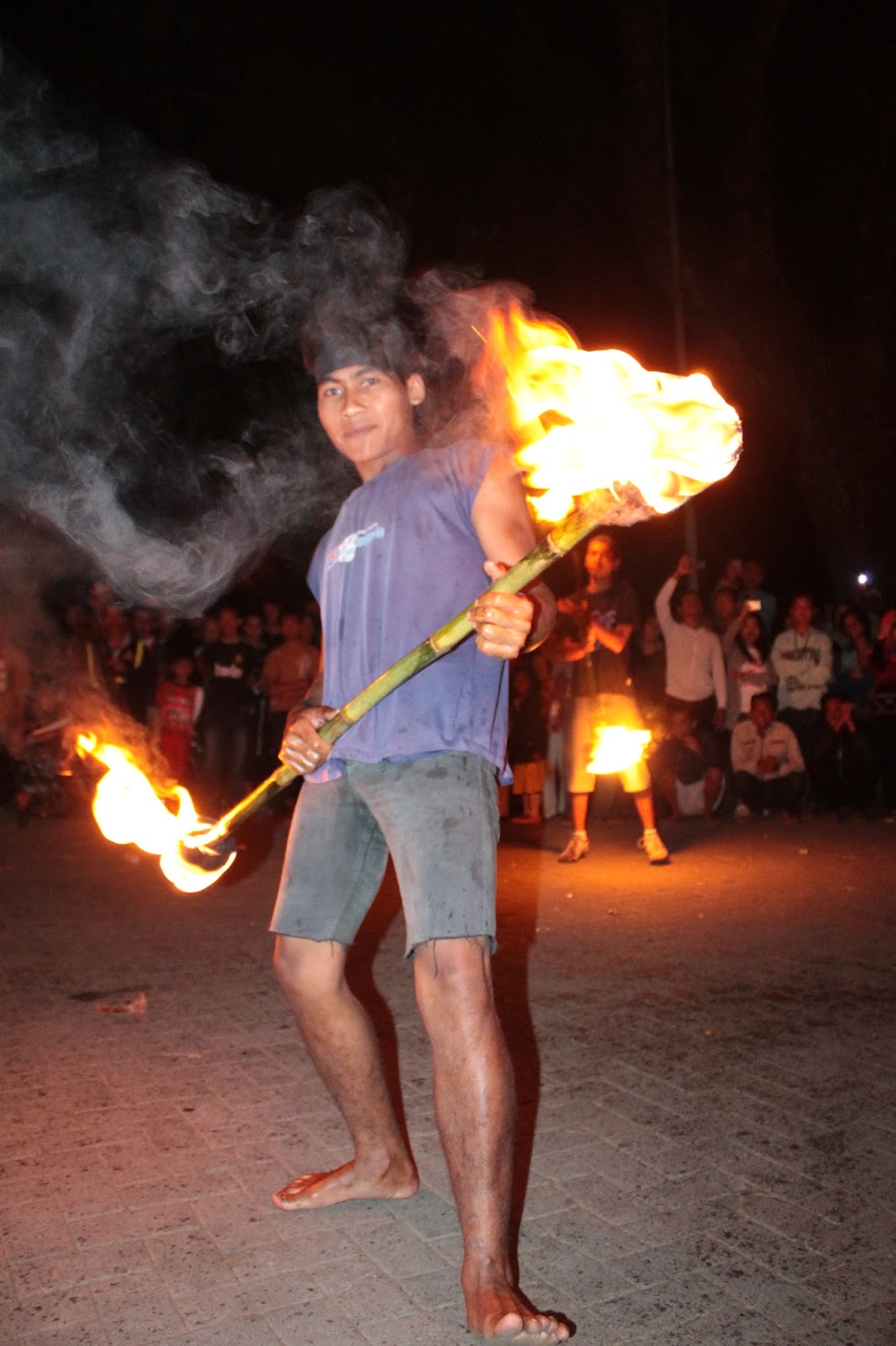 MUNCUL RIVER TUBING: ROWOBONI