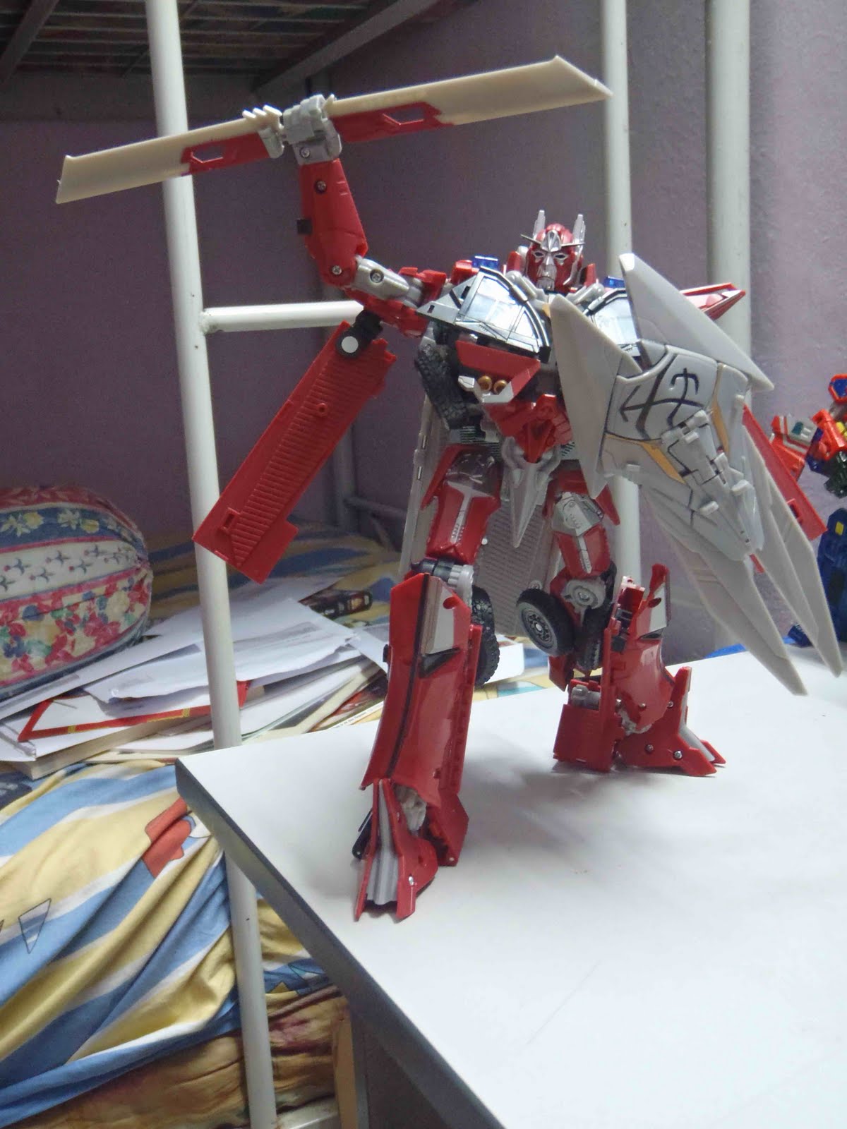 New Planet Cybertron: Transformers Review: Sentinel Prime (DOTM Leader)