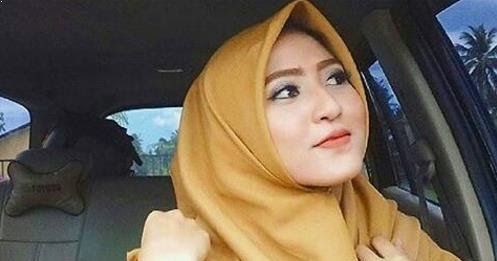 Nonton Bokep Indo Cewek Jilbab Kuning Samping Kencing | Bokep Indo