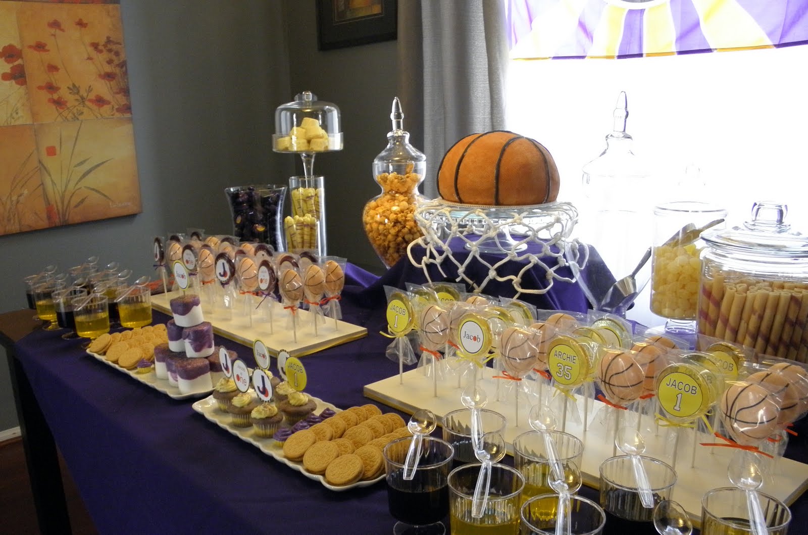 Lollipops & Paper: KID PARTY: Go Lakers