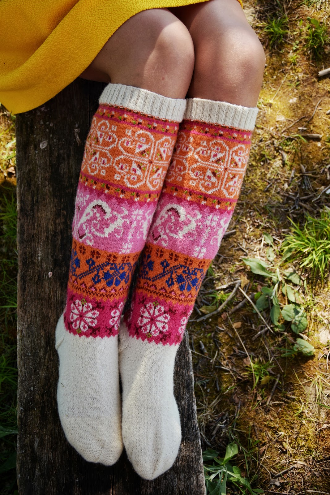 Muhu mustritega sukad