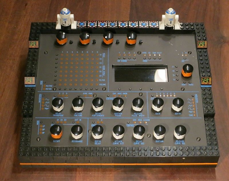 MATRIXSYNTH: Unique Lego Cased Midibox MB-6582 SID Synthesizer w/ R2-D2s