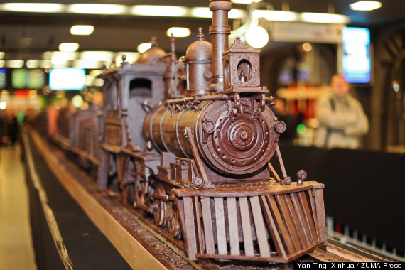 Dying for Chocolate: Chocolate Train: World's Longest Chocolate Structure