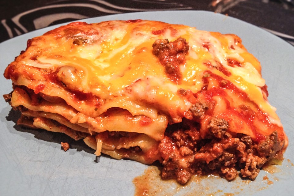 The Bachelor's Cookhouse: Naturally Lasagna