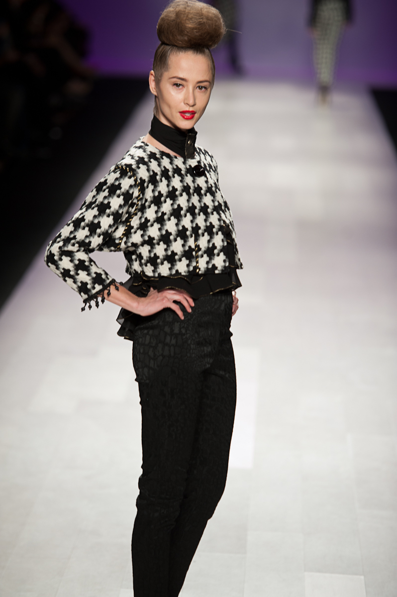 Fashion Studio Magazine: STEPHAN CARAS FALL/WINTER 2013: Part 1