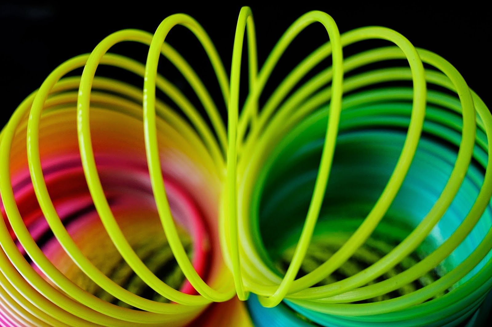 photos A6000: Colorful slinky