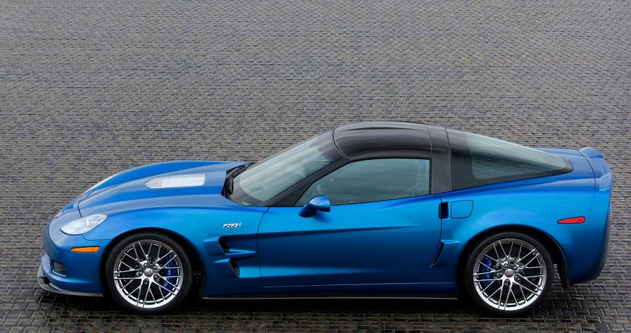 Alicia Anggraeni: Koleksi Mobil Warna Biru