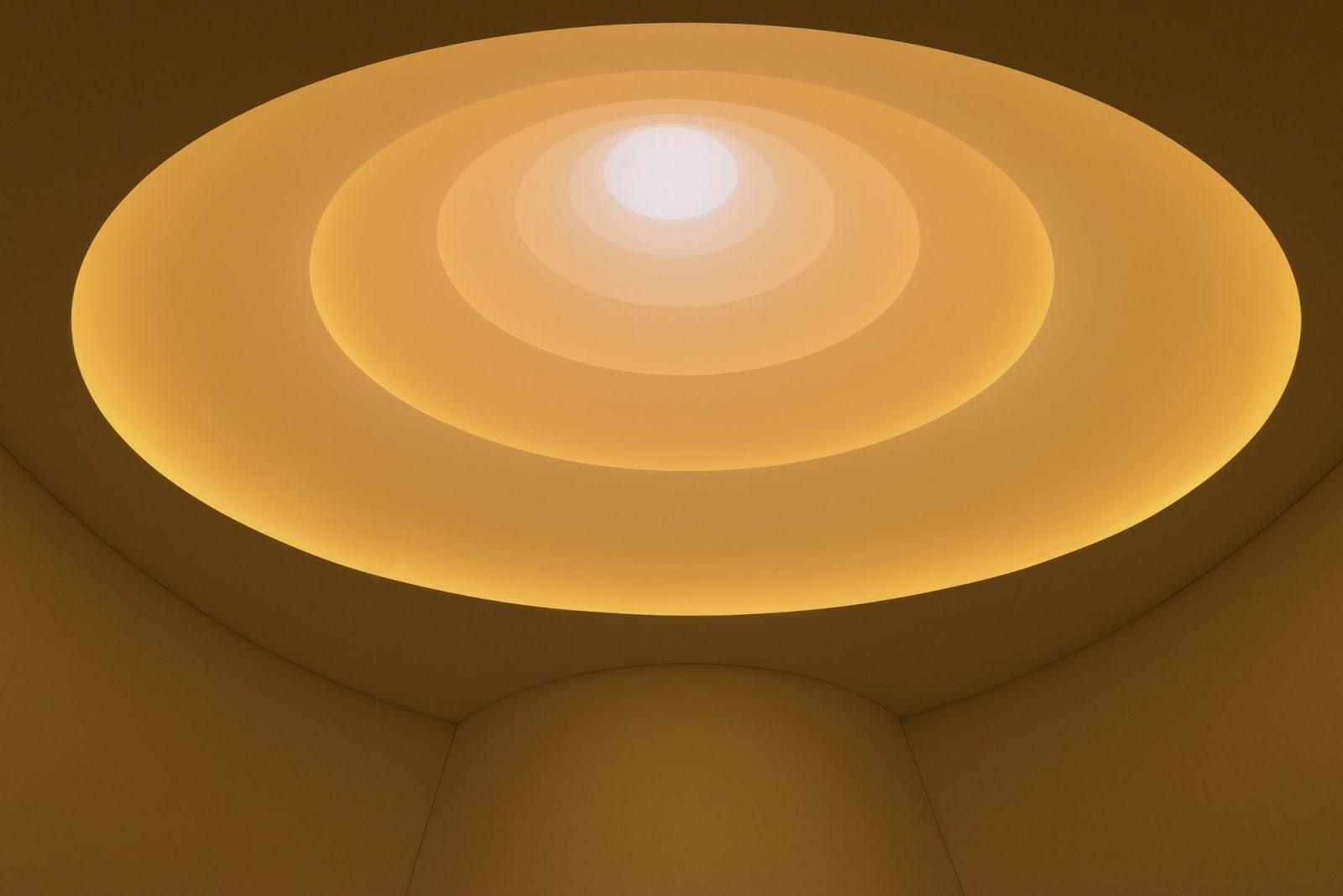 a f a s i a: James Turrell